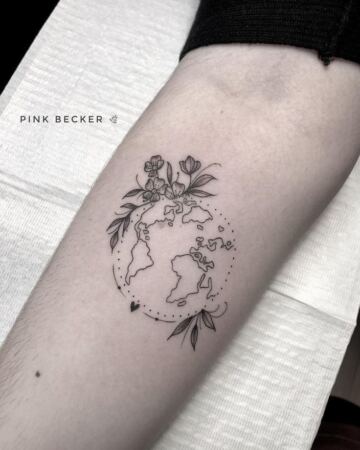 60+ Meaningful Earth Tattoos Designs For Environmentalist (2022) Small ...