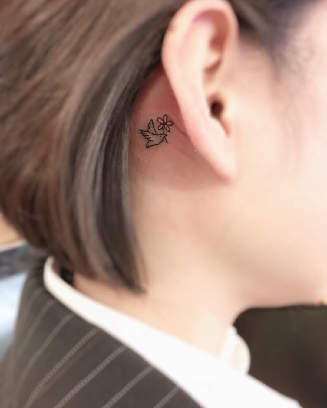 240+ Beautiful Behind the Ear Tattoo Ideas with Meaning (2022 ...