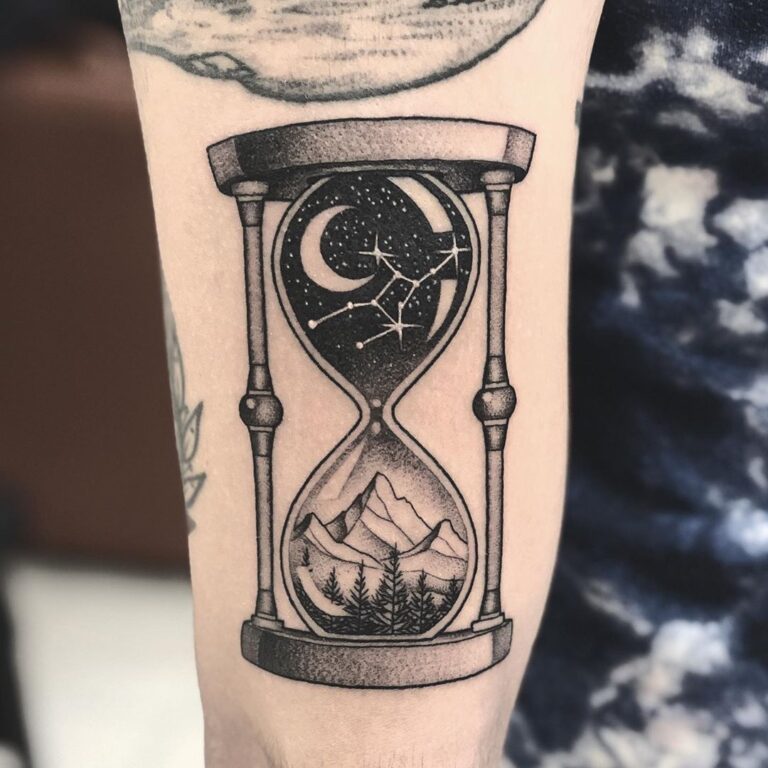 160+ Beautiful Hourglass Tattoos Designs With Meaning (2022 ...