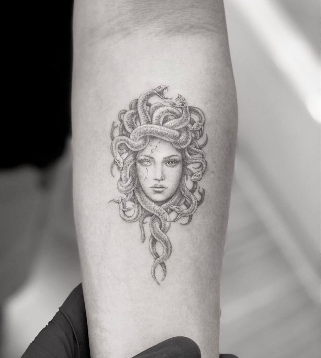 170+ Medusa Tattoos Designs With Meanings (2022) - TattoosBoyGirl