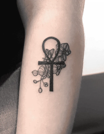 180+ Excellent Ankh Tattoo Designs with Meanings (2022) - TattoosBoyGirl