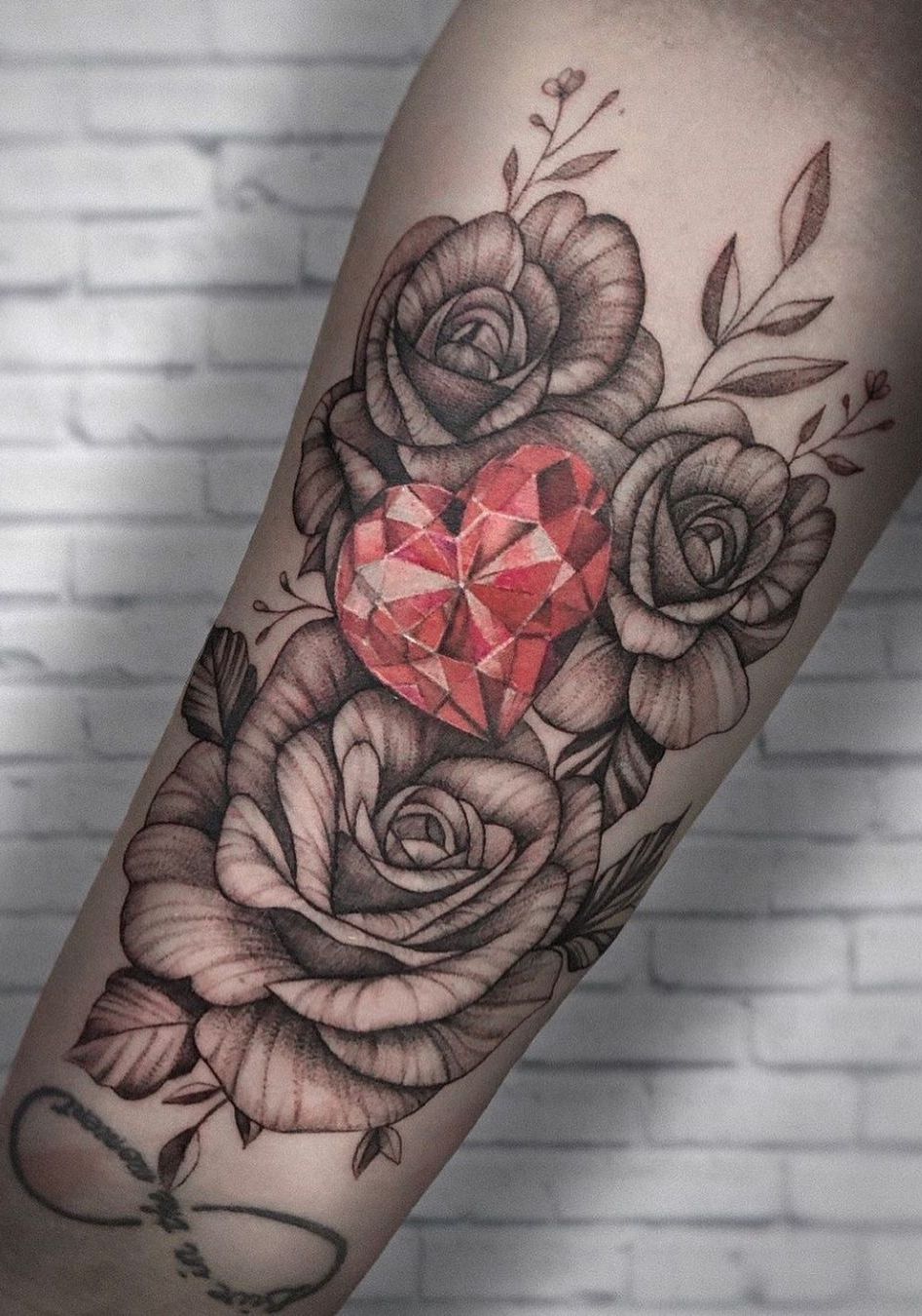 150+ Dreamy Diamond Tattoos Designs For Women With Meaning (2022 ...