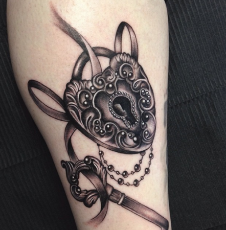 225+ Best Lock and Key Tattoos Ideas (2022) - TattoosBoyGirl