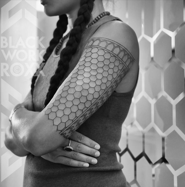 160+ Cool Honeycomb Tattoo Designs - TattoosBoyGirl